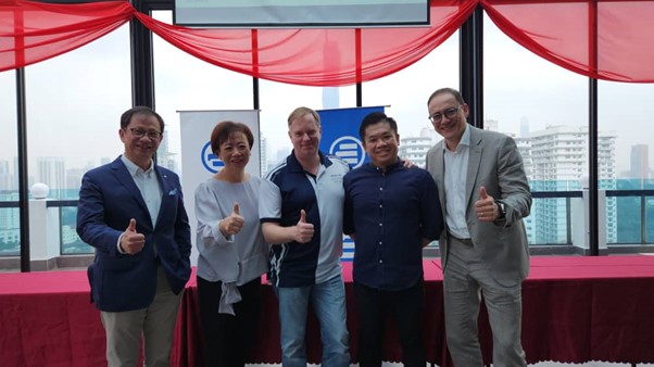 Allianz Insurance Agent KL - Jeffrey Teoh - Red Cover